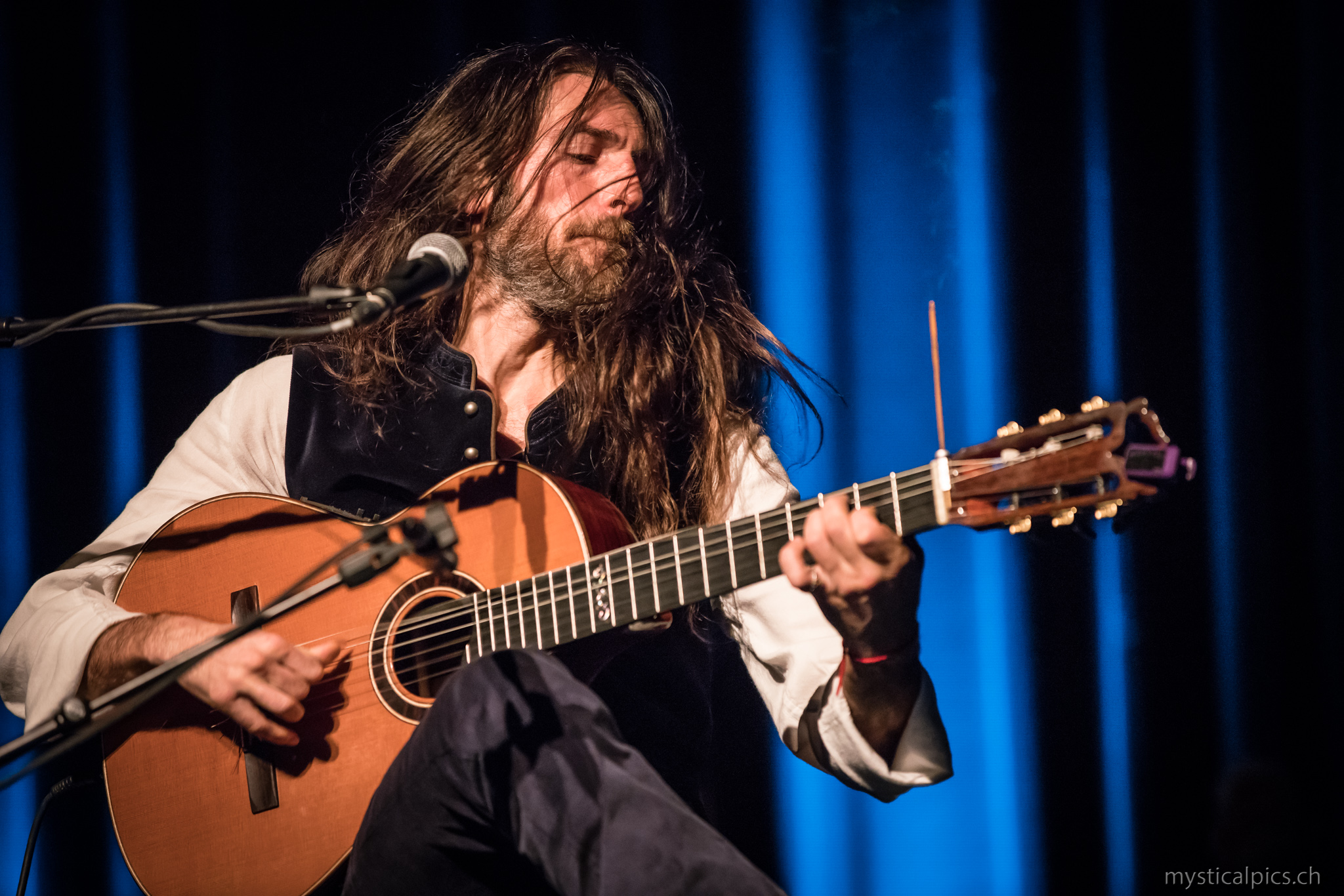 Estas Tonne - Universal Sounds